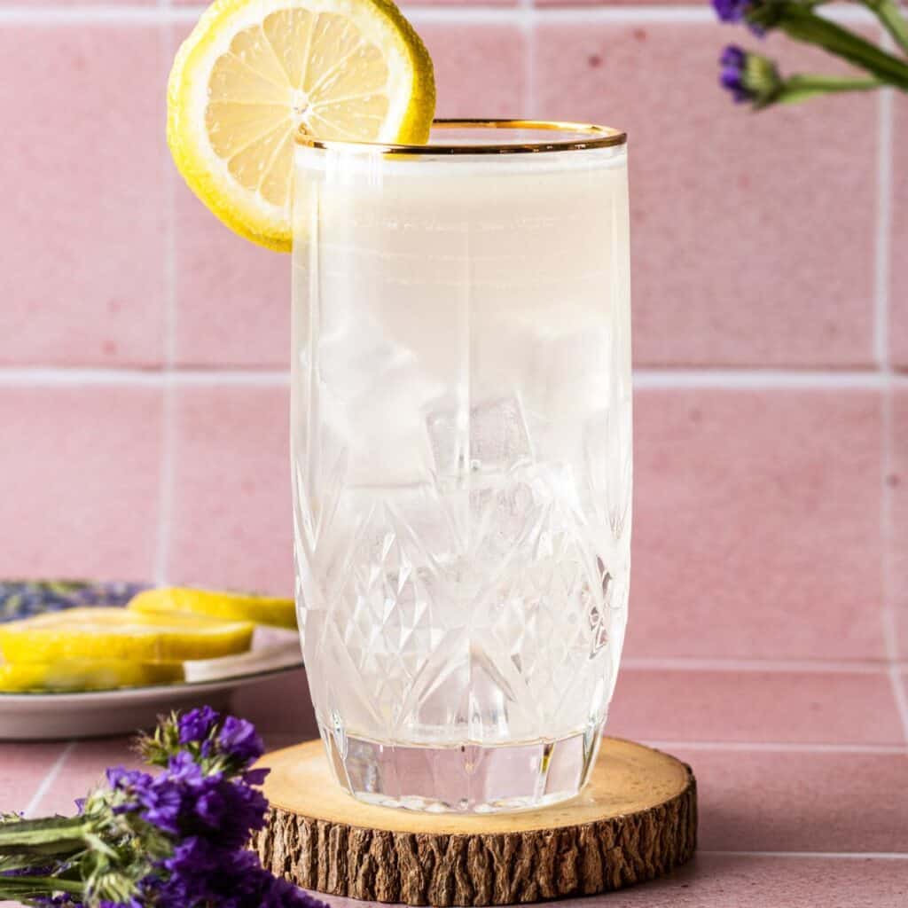 Lavender Vodka Lemonade | Toshi's Table